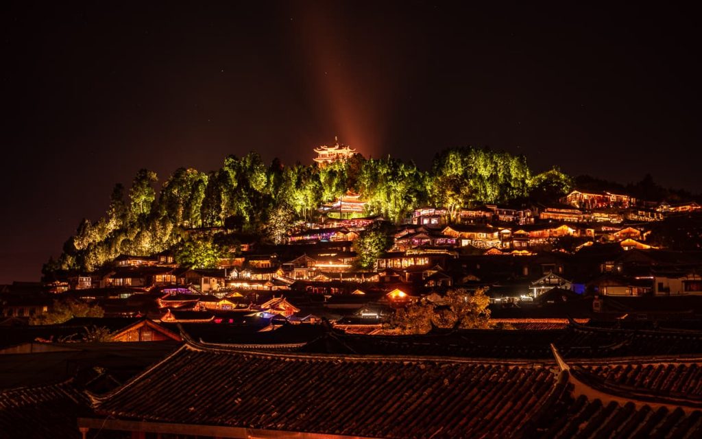 Lion Hill and Wangu Tower in Lijiang, China: A Photographer’s Guide ...